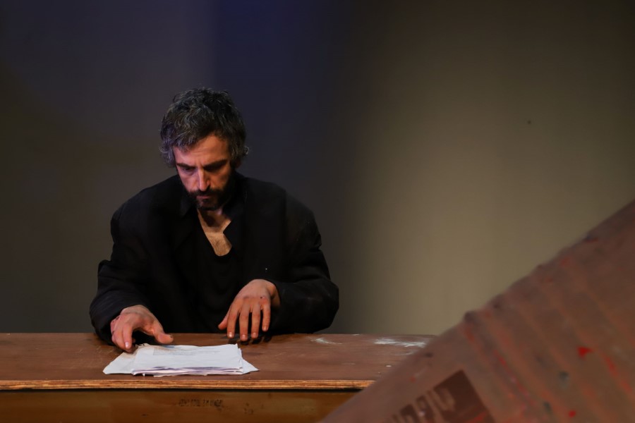 Ο ΡΙΝΟΚΕΡΟΣ του Ευγενιου Ιονεσκο - ThessCulture