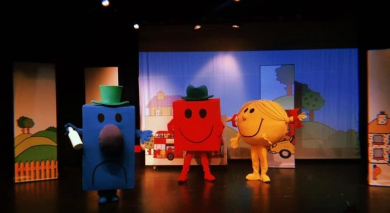 Οι " Μικροι κυριοι - Μικρες κυριες - Η δυναμη της φιλιας " στο θεατρο ...