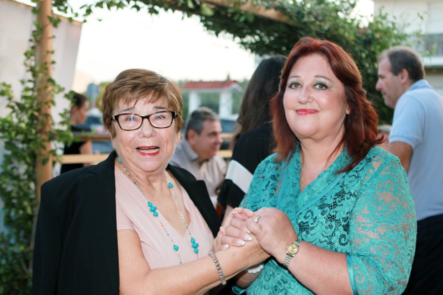 ΑΝΝΑ ΜΥΚΩΝΙΟΥ: ΑΓΩΝΙΖΟΜΑΙ ΓΙΑ ΝΑ ΕΙΝΑΙ ΠΑΝΤΑ Ο ΠΟΛΙΤΙΣΜΟΣ ΠΡΟΣΙΤΟΣ ΓΙΑ ...