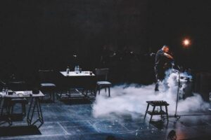 ΚΡΙΤΙΚΗ ΓΙΑ ΤΗΝ ΠΑΡΑΣΤΑΣΗ "1984, Ο ΤΕΛΕΥΤΑΙΟΣ ΑΝΘΡΩΠΟΣ" ΣΕ ΣΚΗΝΟΘΕΣΙΑ ...
